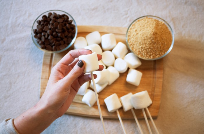 DIY Marshmallow S’more Pops | Ciera Design Studio